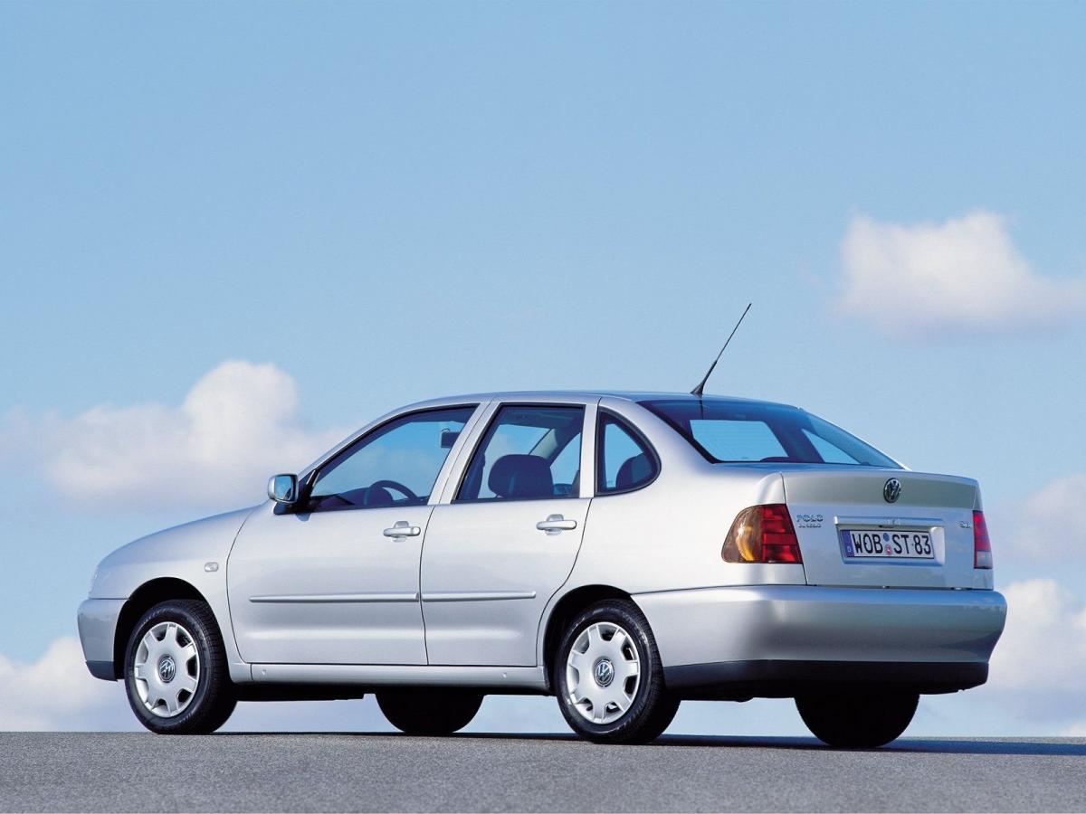 Volkswagen Polo III Classic 1.8 (97 Hp)